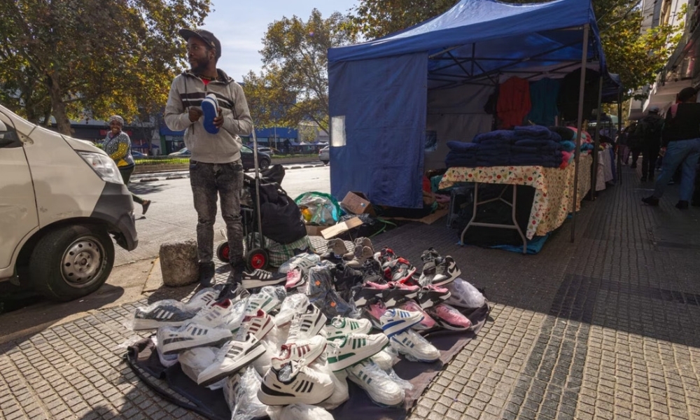 Perfil al vendedor ambulante: la mayoría sin permiso es extranjero ...