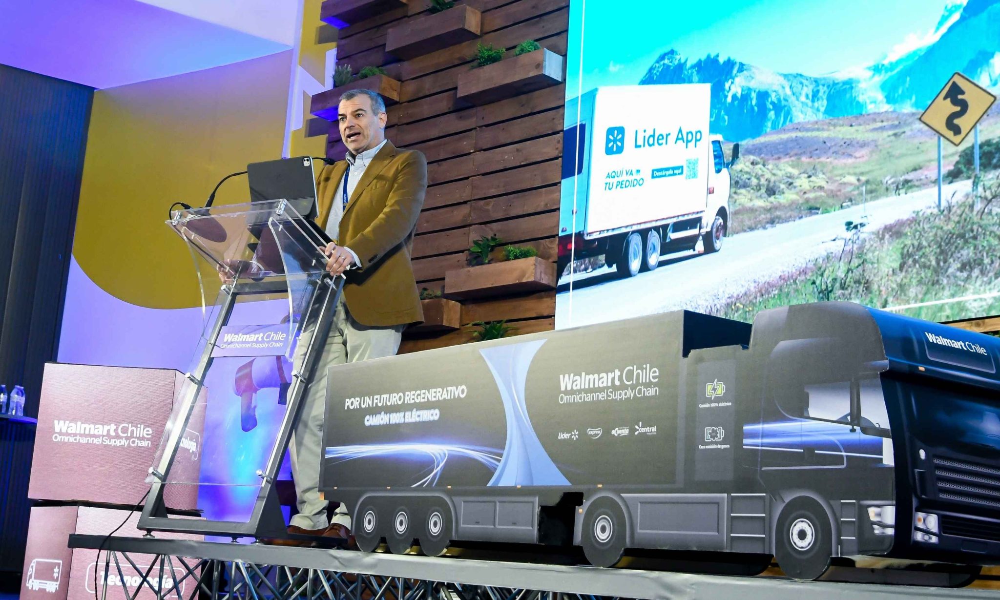 Walmart Chile presenta histórica inversión de US$200 millones para ...